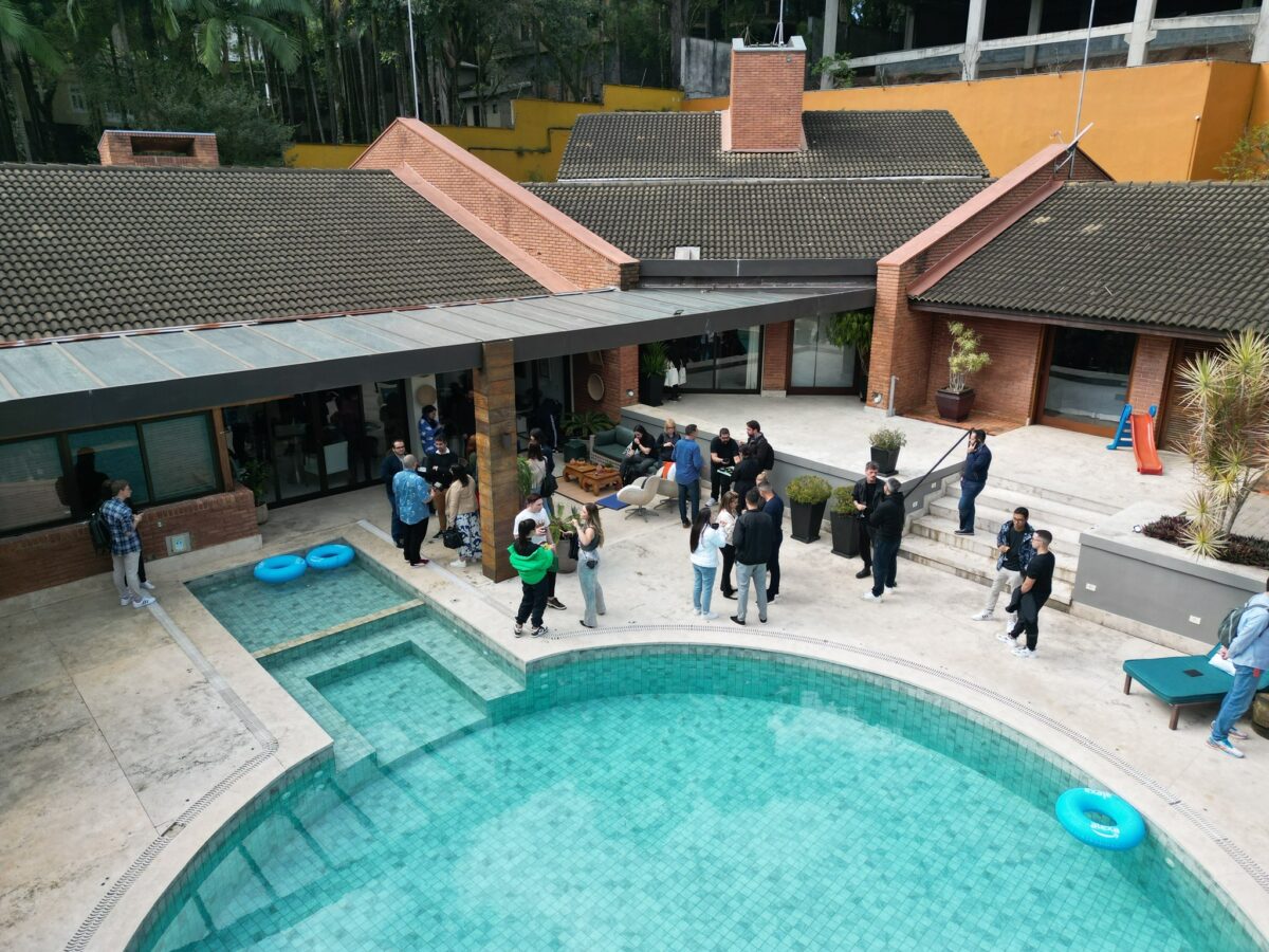 Amazon lança a Casa Alexa, ambiente automatizado que conta com mais de ...